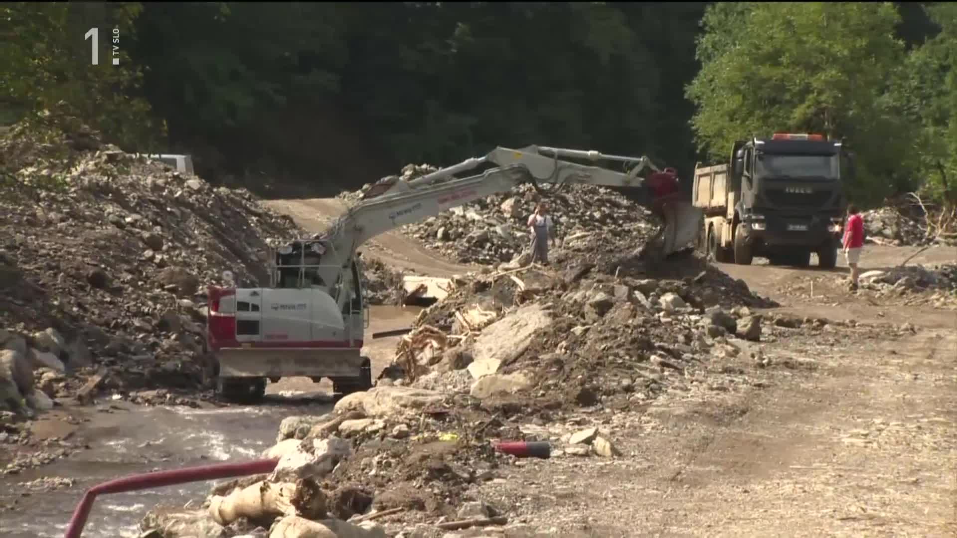 Pol leta od uničujočih poplav