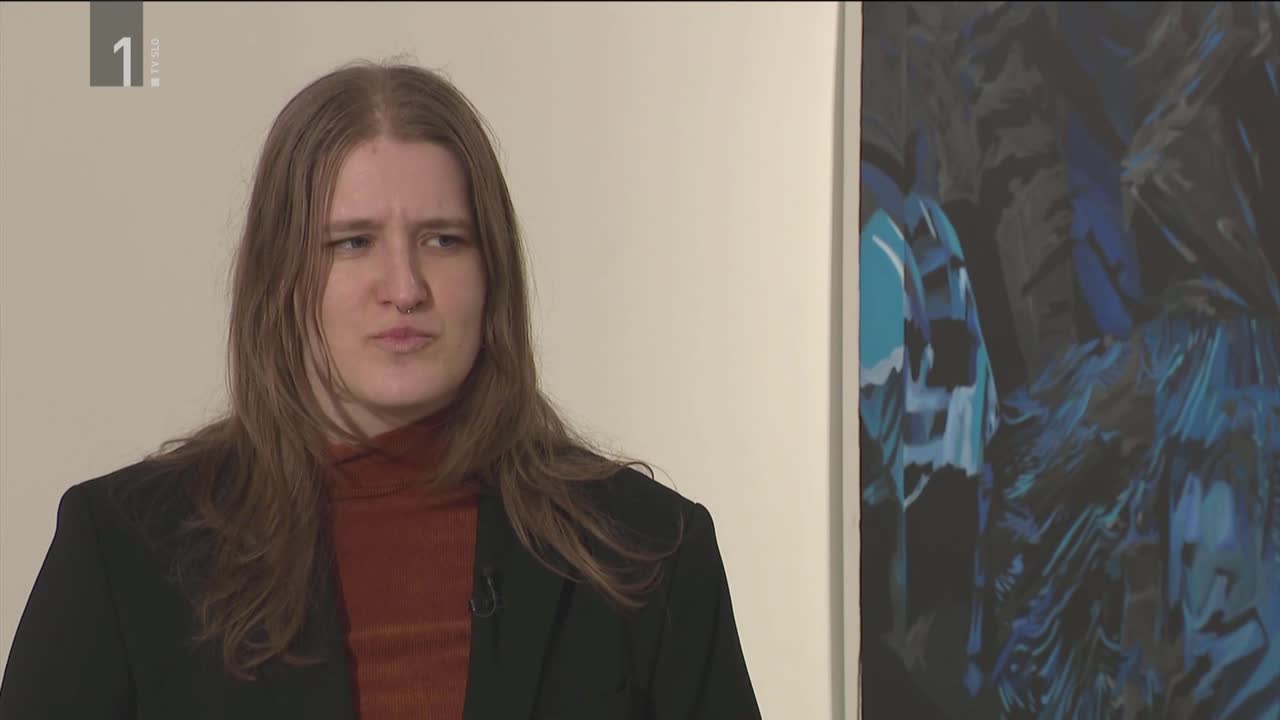 Neža Perovšek razstavlja v Galeriji Equrna