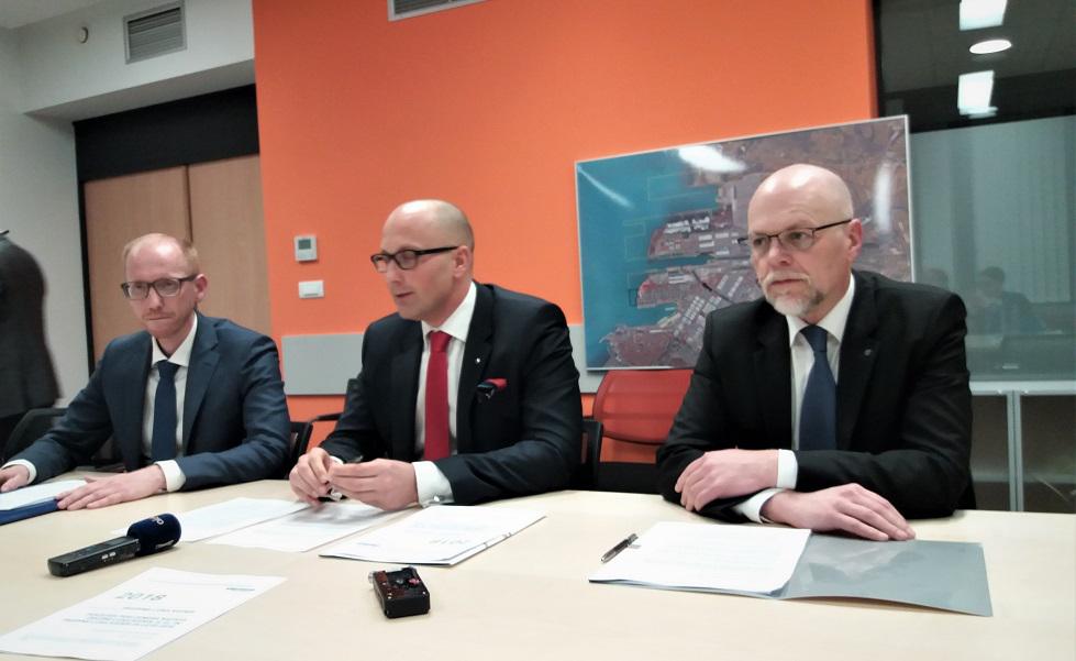 Luka Koper bo dobila v najem zemljišča na tretjem pomolu - RTV SLO