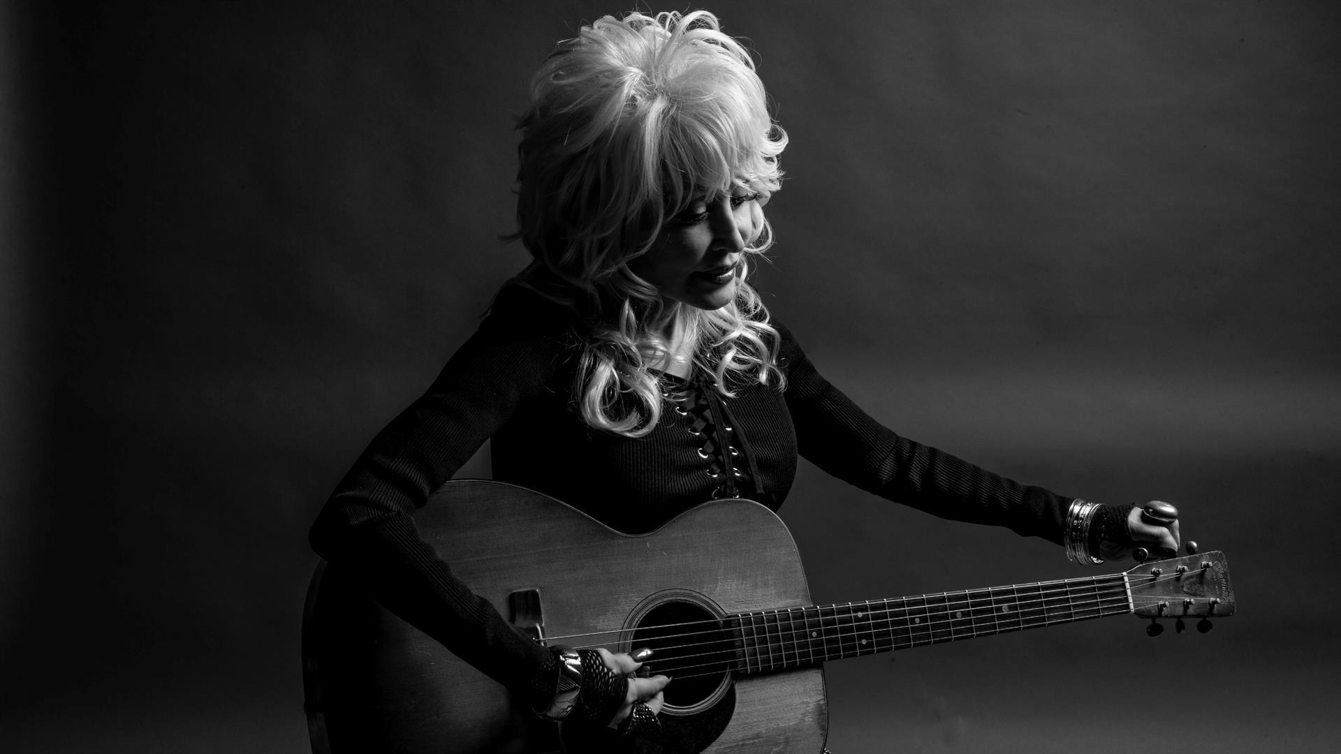 Dolly Parton ne bo na praznovanju 80. rojstnega dne v Grand Ole Opryju ...