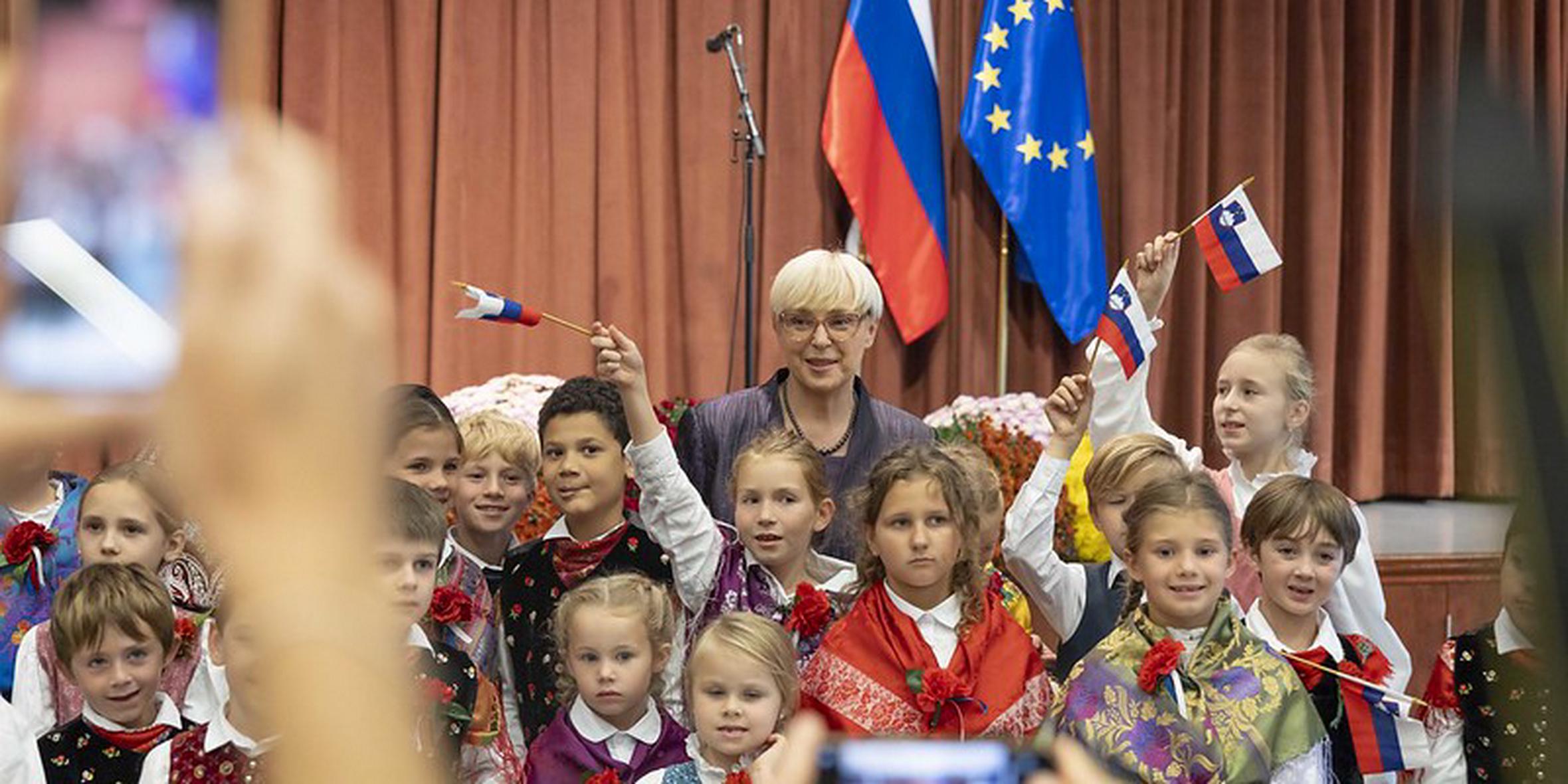 Radio Si • News • Pirc Musar visiting Slovenian community in Canada